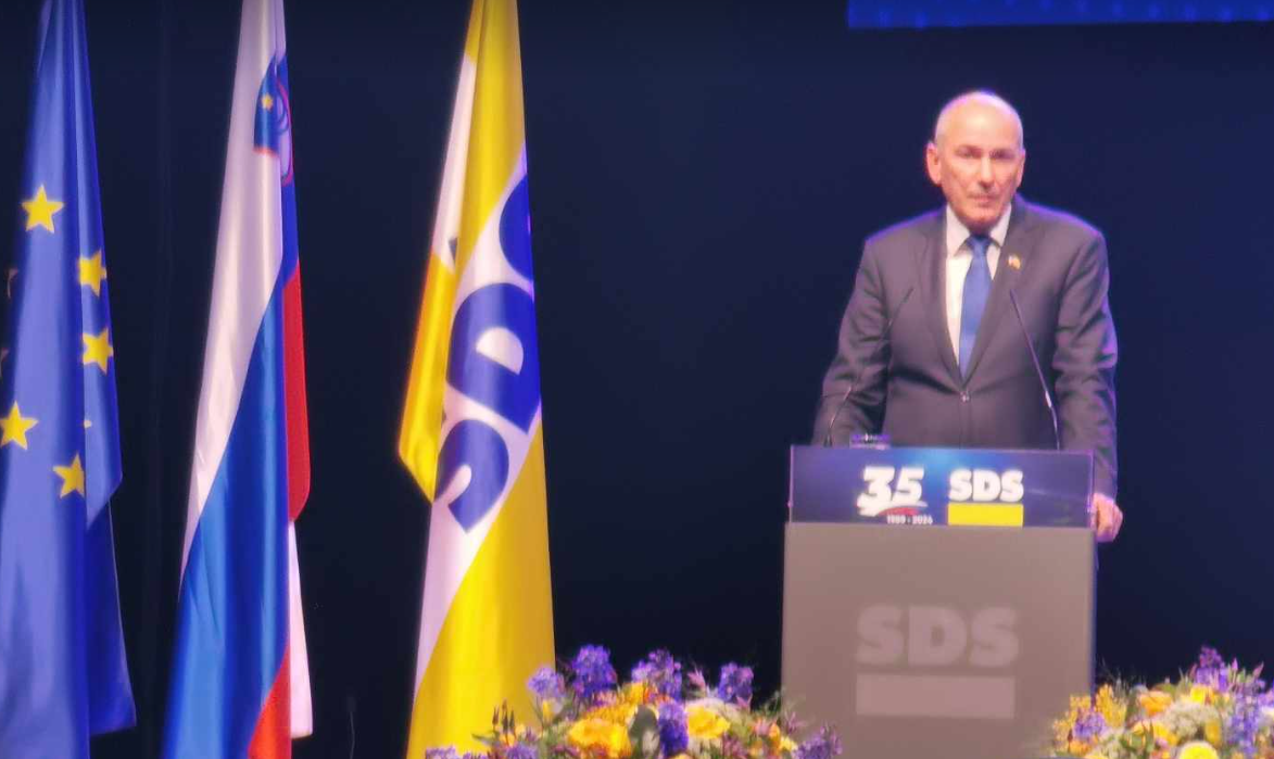 Na akademiji SDS v Mariboru. "SDS je stranka srčnih in delovnih ...